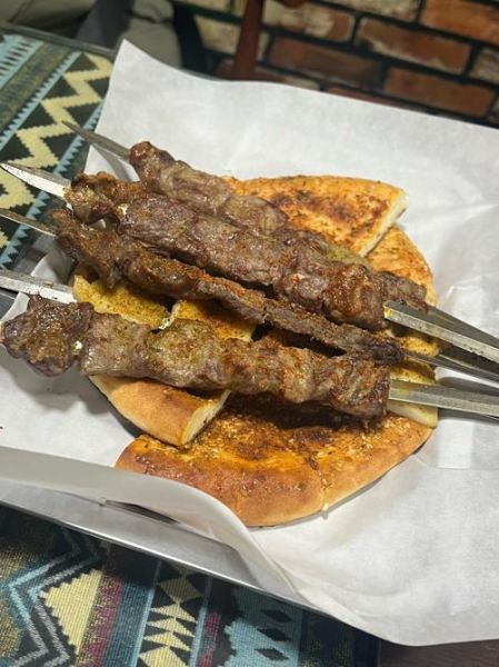 新疆羊肉串图片高清_正宗做法哪里学-第1张图片-山城妙识