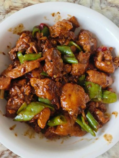 鸡块怎么炒好吃_家常小炒鸡块做法大全-第1张图片-山城妙识