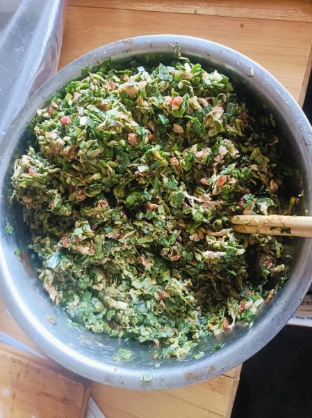 槐花木耳鸡蛋饺子馅儿怎么做_槐花木耳鸡蛋饺子馅儿好吃吗-第2张图片-山城妙识