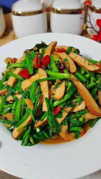 韭菜配什么炒最好_韭菜炒什么最香-第1张图片-山城妙识