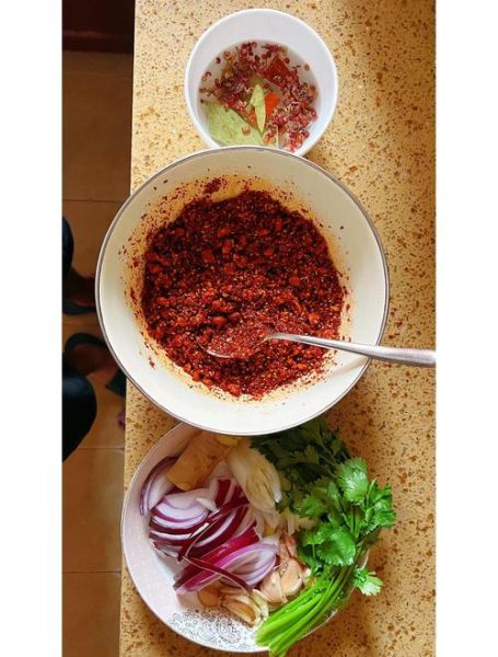 凉菜调料油怎么做_凉菜油用什么油最香-第2张图片-山城妙识 凉菜调料油怎么做_凉菜油用什么油最香-第2张图片-山城妙识