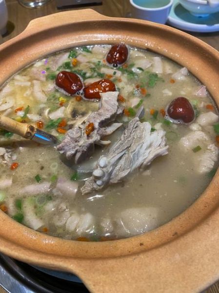 羊排汤怎么炖不膻_家常羊排汤的做法大全-第3张图片-山城妙识