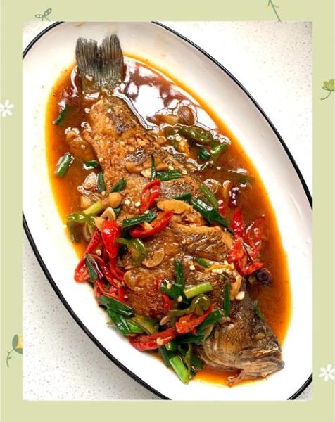 红烧鲈鱼怎么做_鲈鱼的做法家常步骤-第2张图片-山城妙识