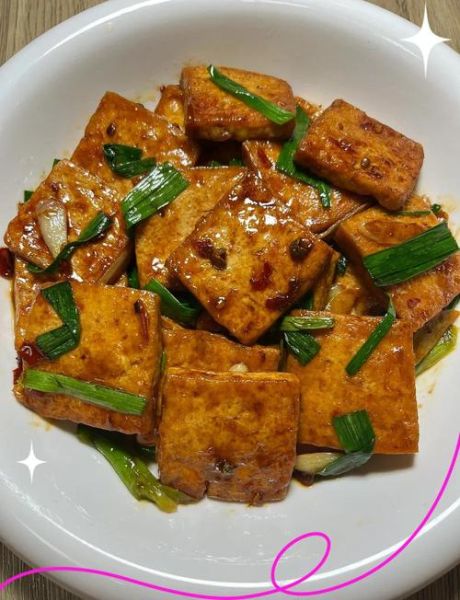 豆瓣酱炒豆腐怎么做_豆瓣酱炒豆腐用哪种豆腐-第1张图片-山城妙识