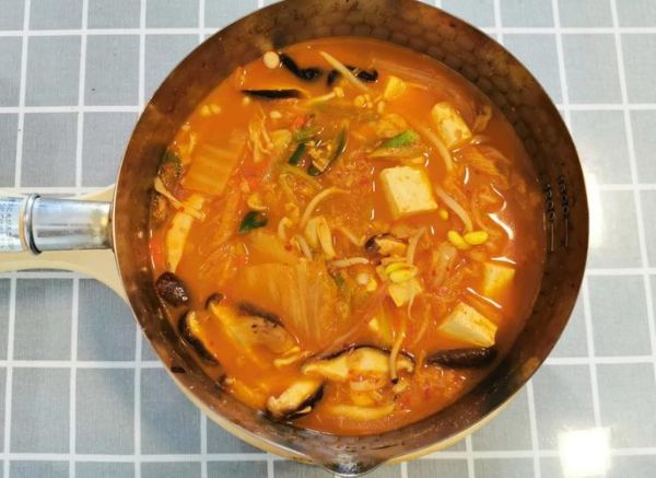 金枪鱼泡菜汤怎么做_金枪鱼泡菜汤热量高吗-第2张图片-山城妙识