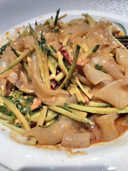 凉拌拉皮怎么做_凉拌拉皮热量高吗-第2张图片-山城妙识