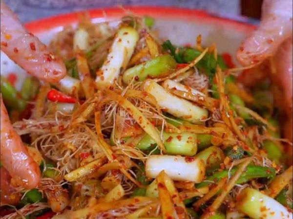 蒜苗怎么腌制_家常蒜苗腌制方法-第3张图片-山城妙识