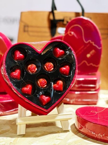 情人节送什么巧克力好吃_情人节晚餐做什么简单又浪漫-第2张图片-山城妙识 情人节送什么巧克力好吃_情人节晚餐做什么简单又浪漫-第2张图片-山城妙识