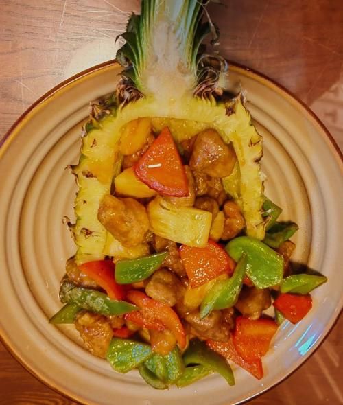 菠萝古老肉是哪里的菜_正宗做法与历史渊源-第1张图片-山城妙识