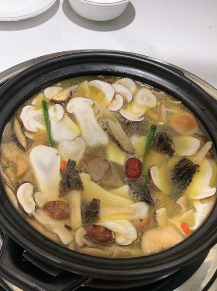 杂菌汤的家常做法_杂菌汤怎么做好喝-第1张图片-山城妙识 杂菌汤的家常做法_杂菌汤怎么做好喝-第1张图片-山城妙识