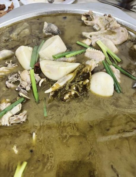 酸菜芋儿鸡怎么做_酸菜芋儿鸡的家常做法-第2张图片-山城妙识