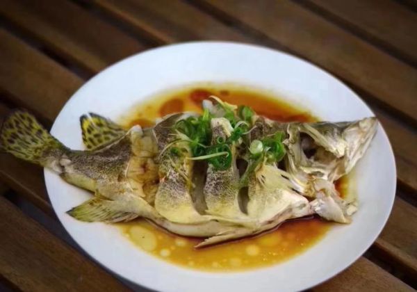 清蒸桂鱼怎么做_清蒸桂鱼的家常做法-第3张图片-山城妙识