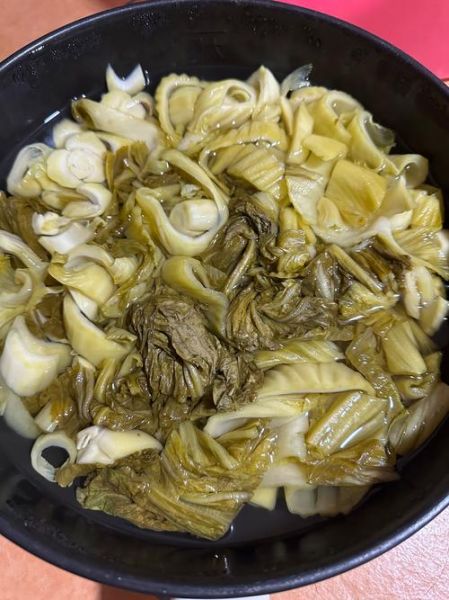 泡酸菜怎么做_泡酸菜为什么会发白-第2张图片-山城妙识 泡酸菜怎么做_泡酸菜为什么会发白-第2张图片-山城妙识