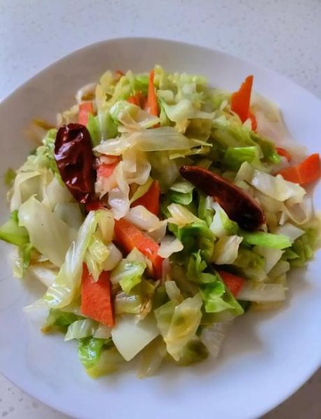 卷心菜炒多久才熟_卷心菜炒几分钟口感最好-第1张图片-山城妙识