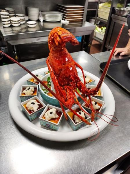 2斤澳龙够几个人吃_澳龙一人吃多少-第1张图片-山城妙识