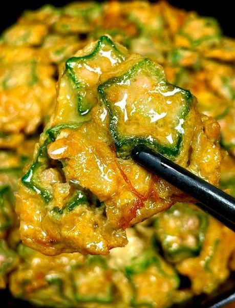 秋葵炒鸡蛋用不用焯水_焯水还是不焯水-第1张图片-山城妙识