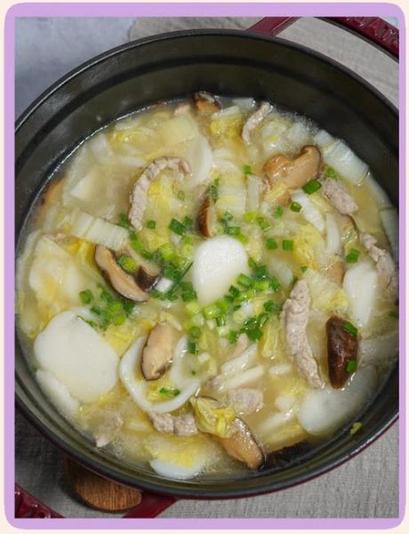 青菜肉丝汤年糕怎么做_汤年糕为什么容易糊-第1张图片-山城妙识