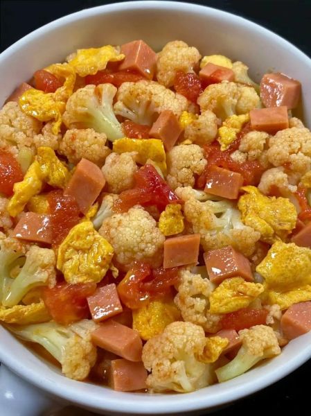 番茄花菜炒肉片怎么做_番茄花菜炒肉片的家常做法-第1张图片-山城妙识