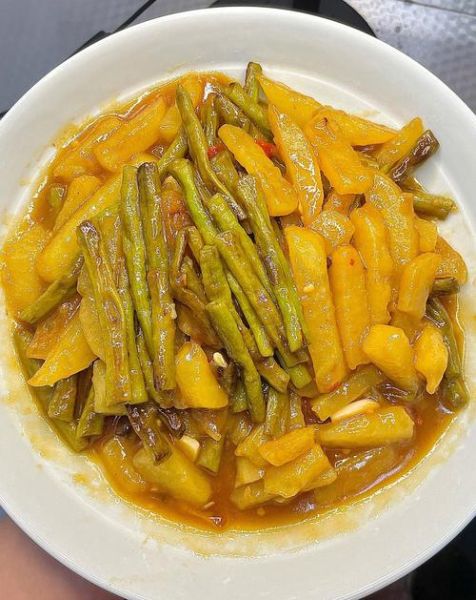 土豆烧豆角怎么做才好吃_家常土豆烧豆角窍门-第1张图片-山城妙识