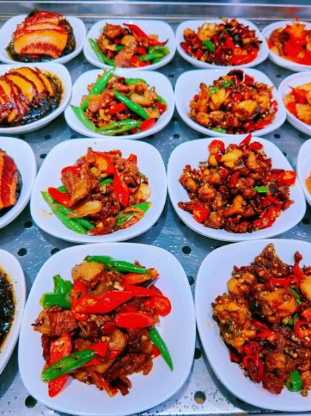 小碗菜有哪些特色菜_小碗菜怎么搭配最下饭-第1张图片-山城妙识