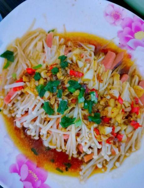 蒜泥金针菇怎么做_金针菇蒸多久才熟-第1张图片-山城妙识