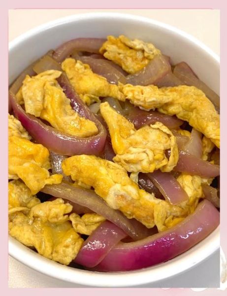 洋葱炒鸡蛋不能和什么一起吃_洋葱炒鸡蛋禁忌窍门-第2张图片-山城妙识