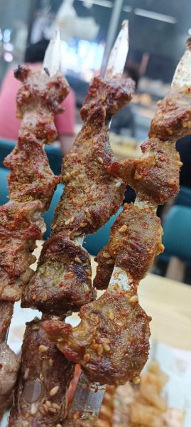 怎样烤羊肉串_羊肉串怎么烤才嫩-第3张图片-山城妙识