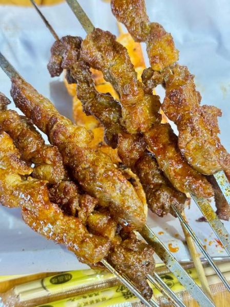 怎样烤羊肉串_羊肉串怎么烤才嫩-第1张图片-山城妙识
