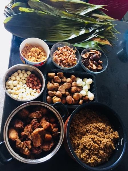 泉州肉粽怎么包_泉州肉粽图片里有哪些配料-第1张图片-山城妙识