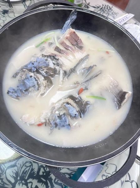 鱼头汤怎么做法_鱼头汤怎么做好喝-第2张图片-山城妙识
