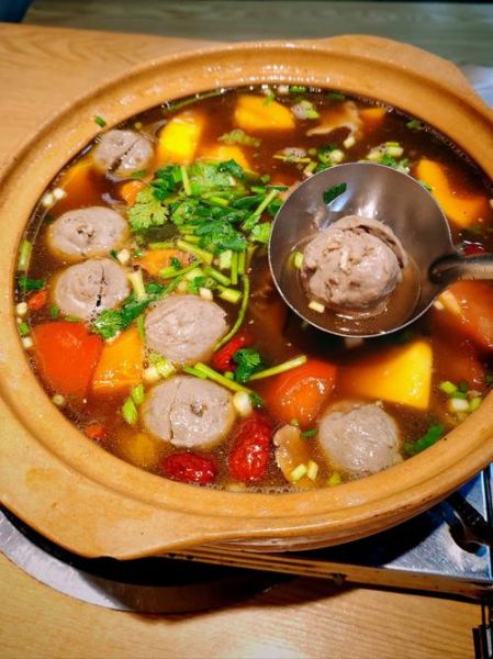 牛尾汤怎么炖好喝_牛尾汤去腥增香窍门-第1张图片-山城妙识