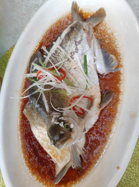 清蒸鲈鱼怎么做好吃_清蒸鱼用什么鱼最好-第2张图片-山城妙识