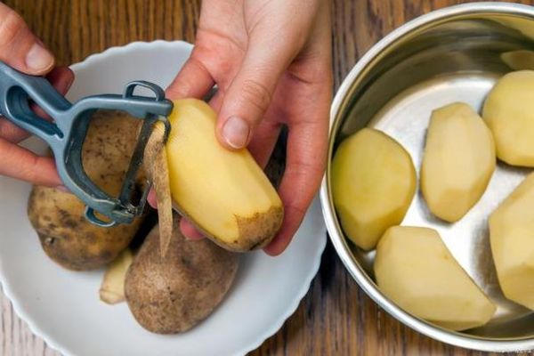 小土豆怎么去皮_去皮最快的方法-第2张图片-山城妙识