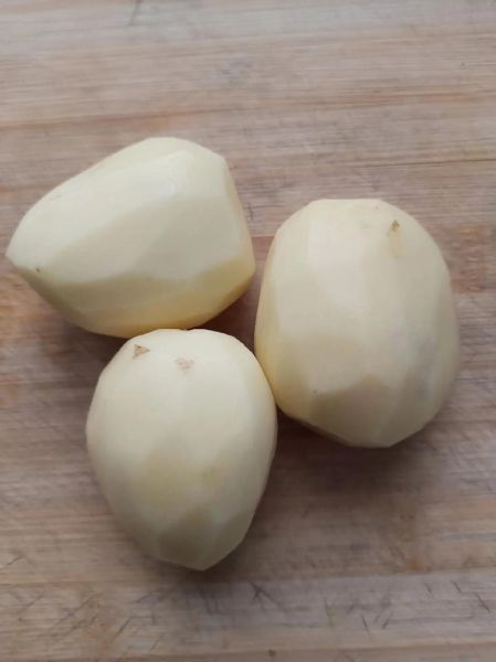 小土豆怎么去皮_去皮最快的方法-第3张图片-山城妙识