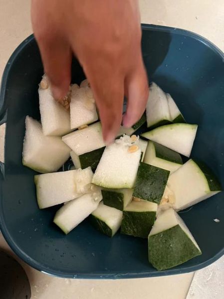 冬瓜汁怎么榨_冬瓜汁榨汁技巧-第3张图片-山城妙识 冬瓜汁怎么榨_冬瓜汁榨汁技巧-第3张图片-山城妙识