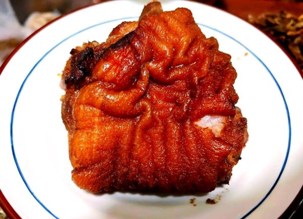 虎皮肘子怎么做_虎皮肘子怎么炸出褶皱-第3张图片-山城妙识