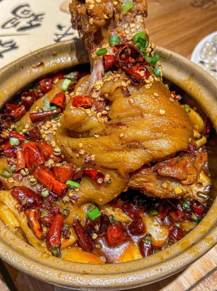 虎皮肘子怎么做_虎皮肘子怎么炸出褶皱-第2张图片-山城妙识