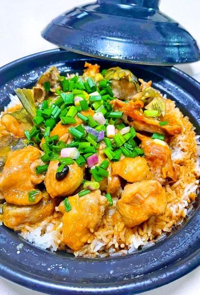 正宗煲仔饭怎么做_煲仔饭锅巴如何形成-第3张图片-山城妙识