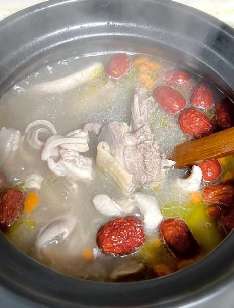 猪肚鸡火锅怎么做_猪肚鸡火锅底料推荐-第3张图片-山城妙识