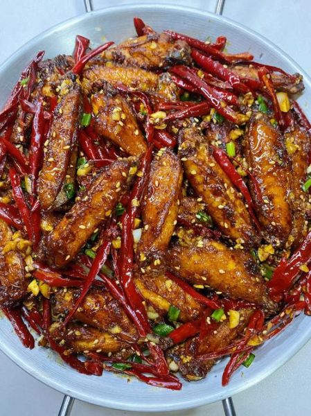 怎样卤鸡翅又香又好吃_卤鸡翅用什么香料最入味-第2张图片-山城妙识