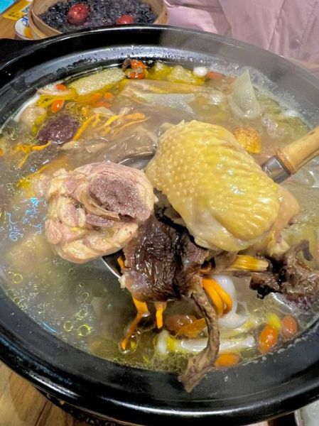 鸡怎么炖好吃又营养_炖鸡补气血用什么配料-第3张图片-山城妙识