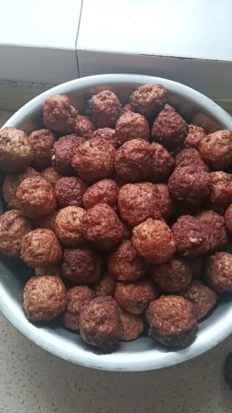 油炸肉圆子怎么做好吃_油炸肉圆子酥脆秘诀-第3张图片-山城妙识