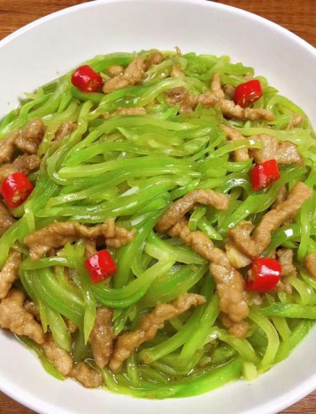 青笋怎么炒才好吃_青笋炒肉片的做法-第1张图片-山城妙识 青笋怎么炒才好吃_青笋炒肉片的做法-第1张图片-山城妙识