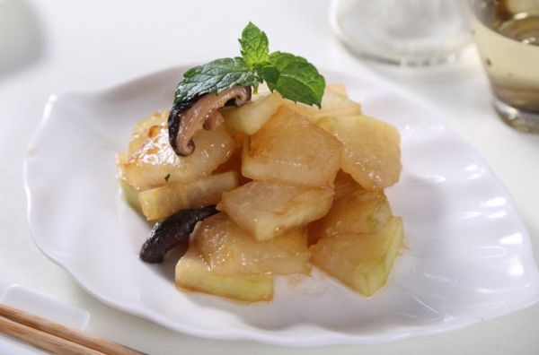 冬瓜香菇炒肉片怎么做_冬瓜香菇炒肉片的家常做法-第3张图片-山城妙识