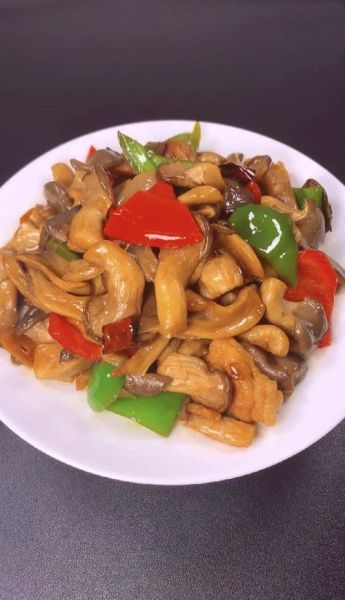 鲜蘑肉片怎么做_鲜蘑肉片先炒蘑菇还是先炒肉-第3张图片-山城妙识 鲜蘑肉片怎么做_鲜蘑肉片先炒蘑菇还是先炒肉-第3张图片-山城妙识