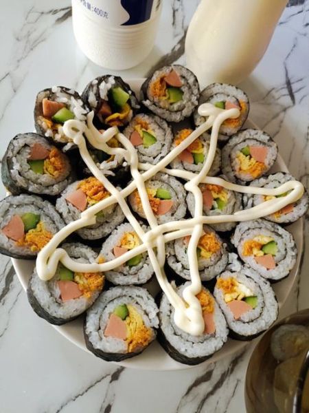 家庭版寿司怎么做_寿司米怎么蒸才好吃-第3张图片-山城妙识