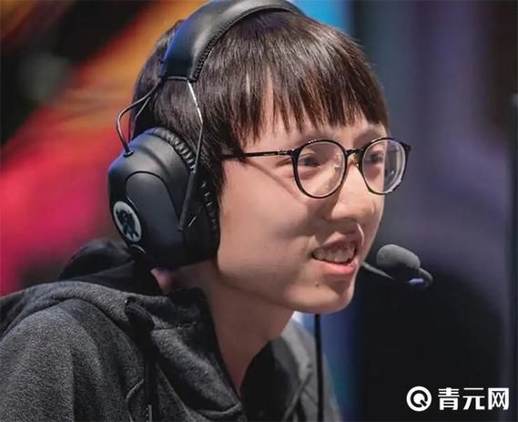 刘世宇女朋友是谁_刘世宇恋情曝光了吗-第1张图片-山城妙识 刘世宇女朋友是谁_刘世宇恋情曝光了吗-第1张图片-山城妙识