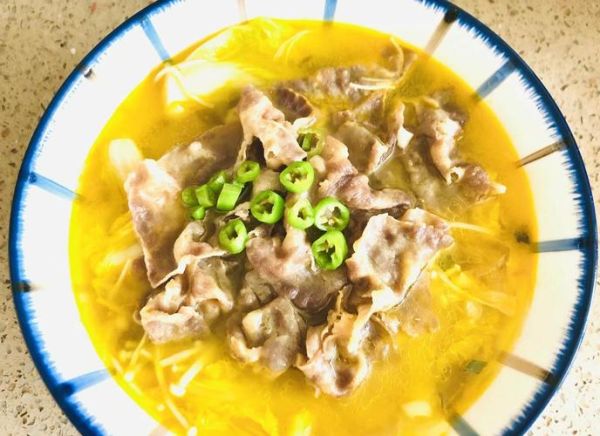 酸汤肥牛金针菇怎么做_酸汤肥牛金针菇最正宗做法-第2张图片-山城妙识 酸汤肥牛金针菇怎么做_酸汤肥牛金针菇最正宗做法-第2张图片-山城妙识