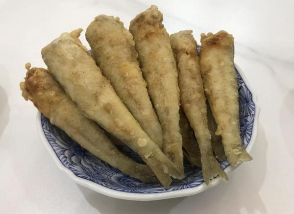 小梭鱼怎么做好吃_小梭鱼的家常做法-第1张图片-山城妙识