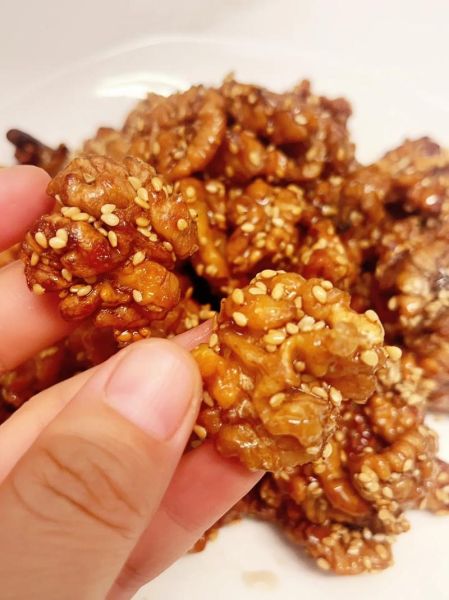 蜂蜜琥珀核桃仁怎么做_琥珀核桃仁家常做法-第2张图片-山城妙识